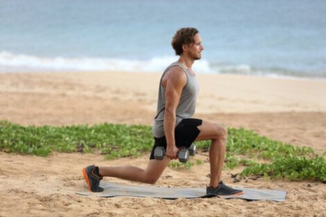 Farmers walk: Teknik, fordele og hvilke muskler, der trænes